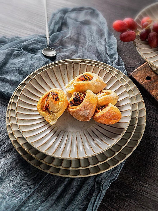 Gohobi Handmade Ceramic Japanese Style Plate